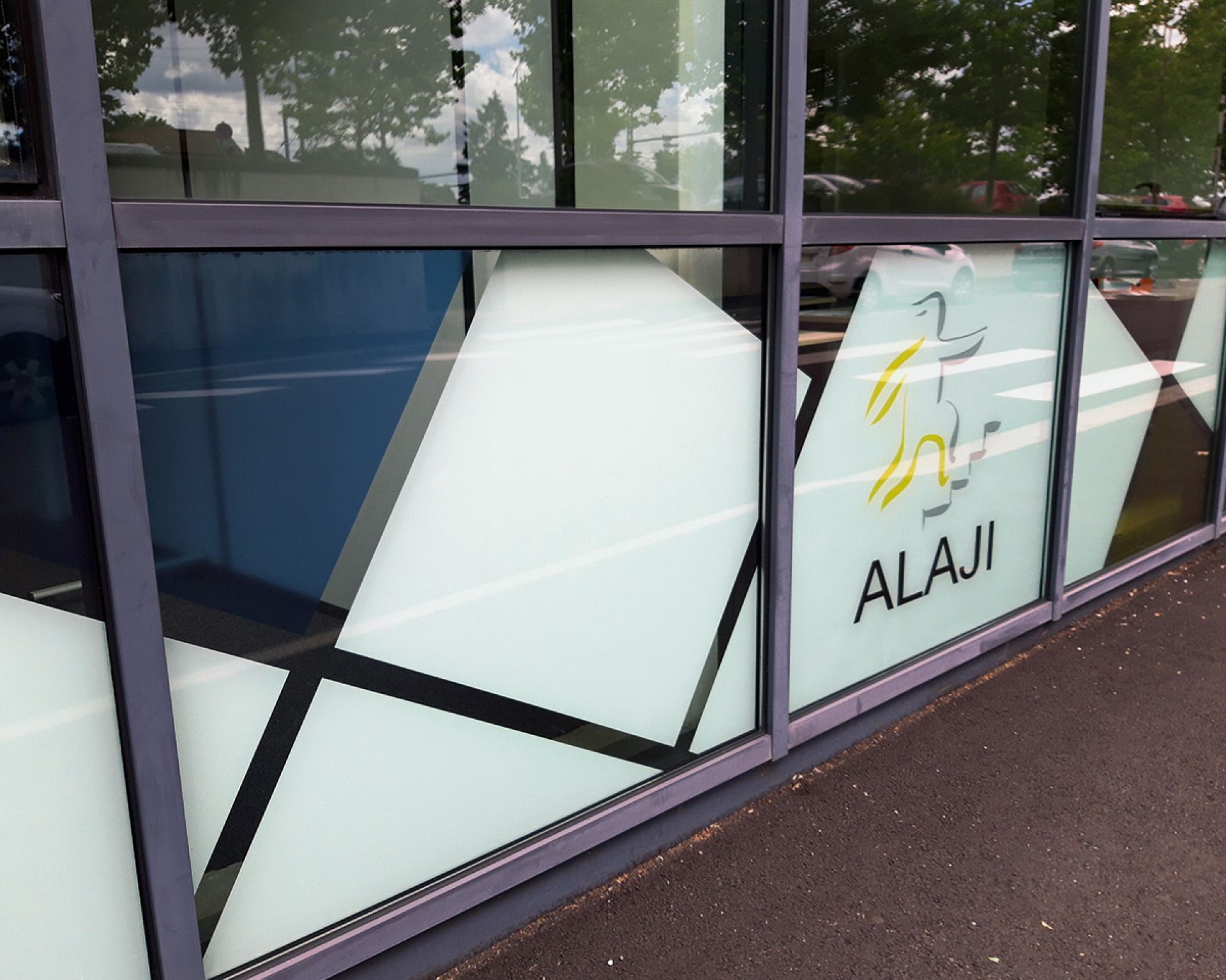 Alaji - Vitrophanie décorative - Expocom - Impression numérique ...