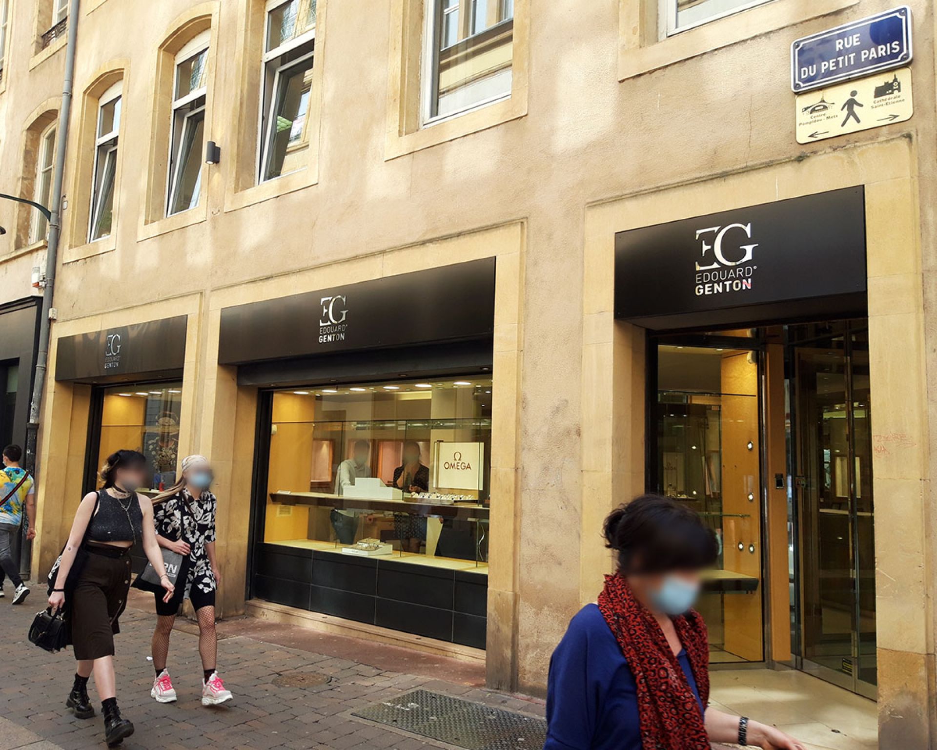 Edouard Genton - Enseigne - Expocom - Signalétique, enseigne et décors ...